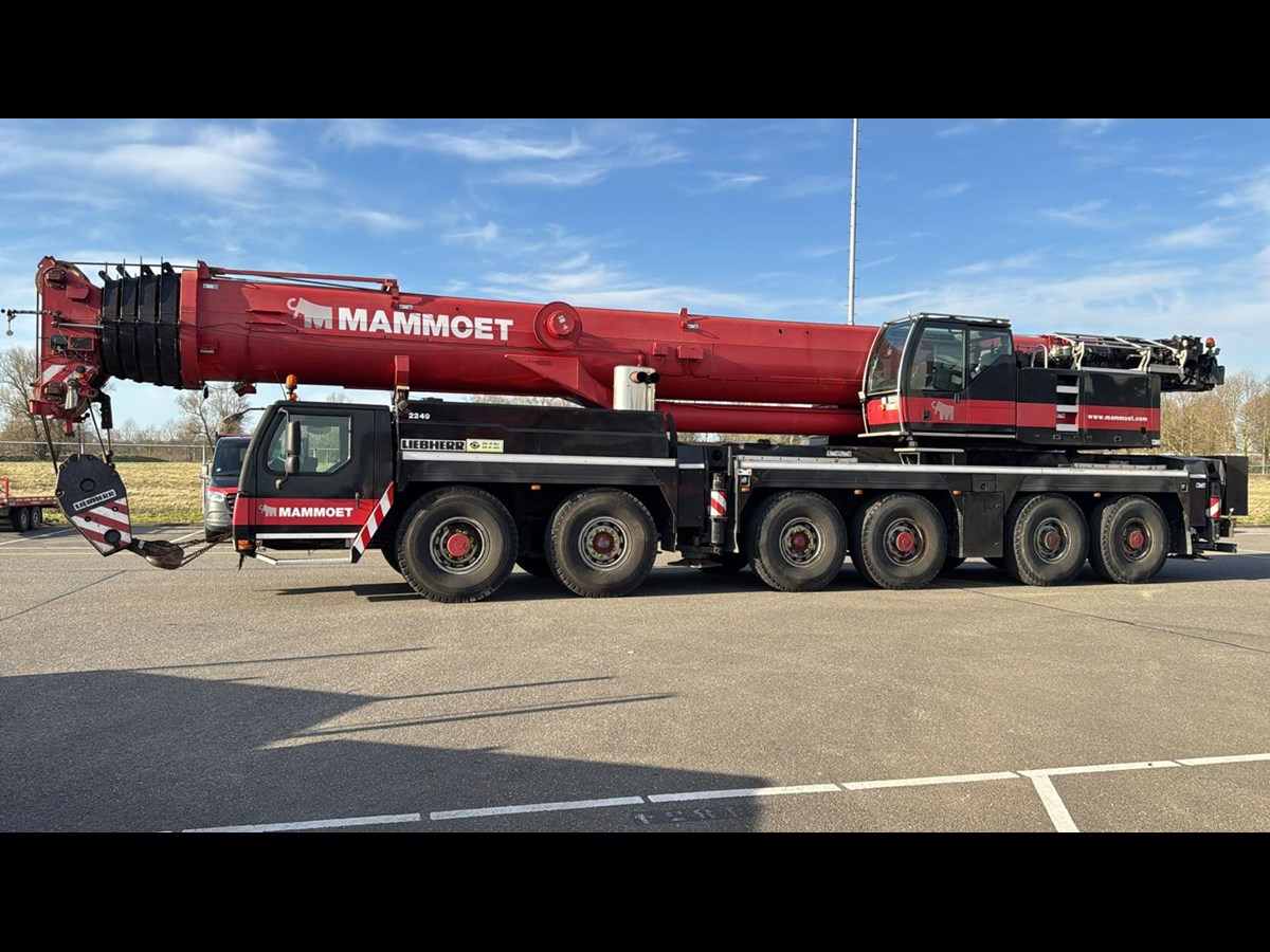 Liebherr LTM 1250-6.1